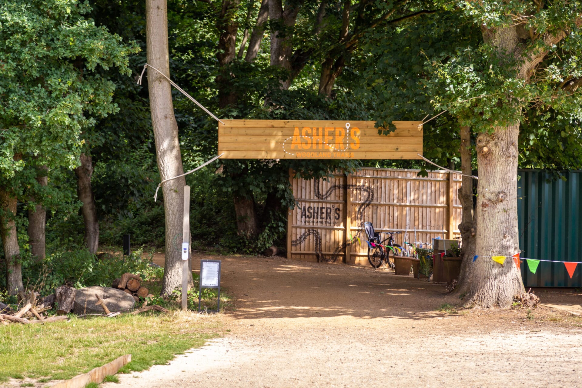 Axe Throwing | The Grove