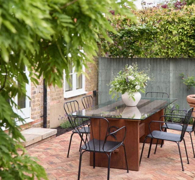 Bookings require a minimum stay of three nights. A 25% non-refundable ...